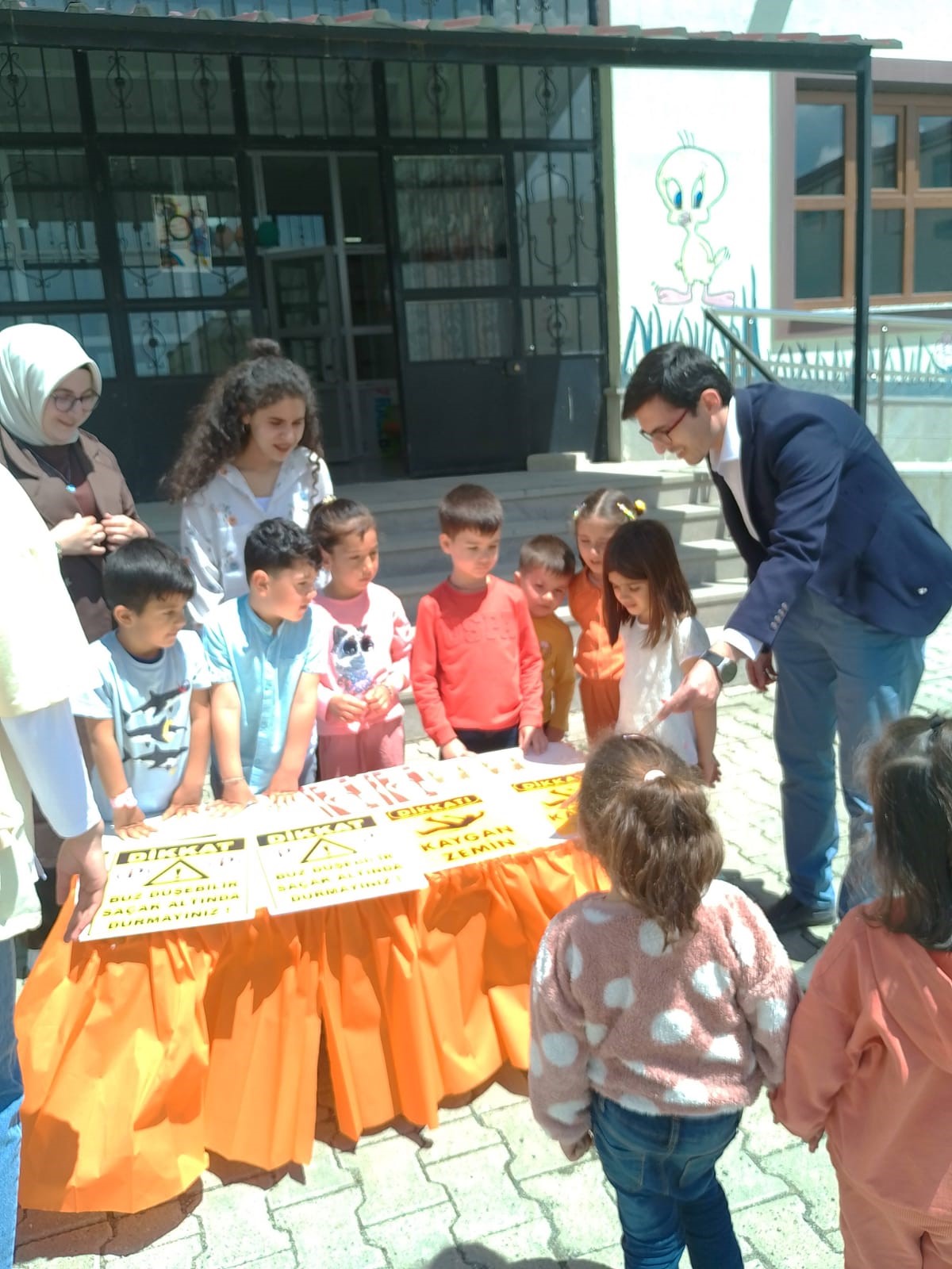 Toplumsal Duyarlılık Projeleri Uygulama ve Araştırma Merkezi